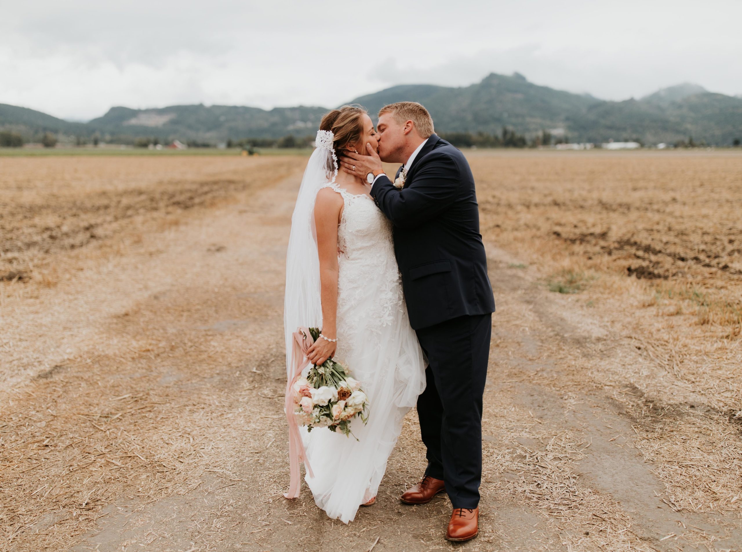 Maplehurst Farm Wedding | Seattle Wedding Photographers